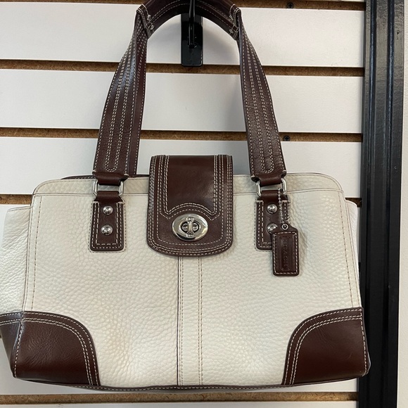 Coach | Bags | Coach Pebble Leather Purse | Poshmark